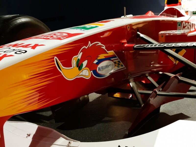 Além do Sonic, a Williams também já teve a presença do Pica-Pau em seu ...